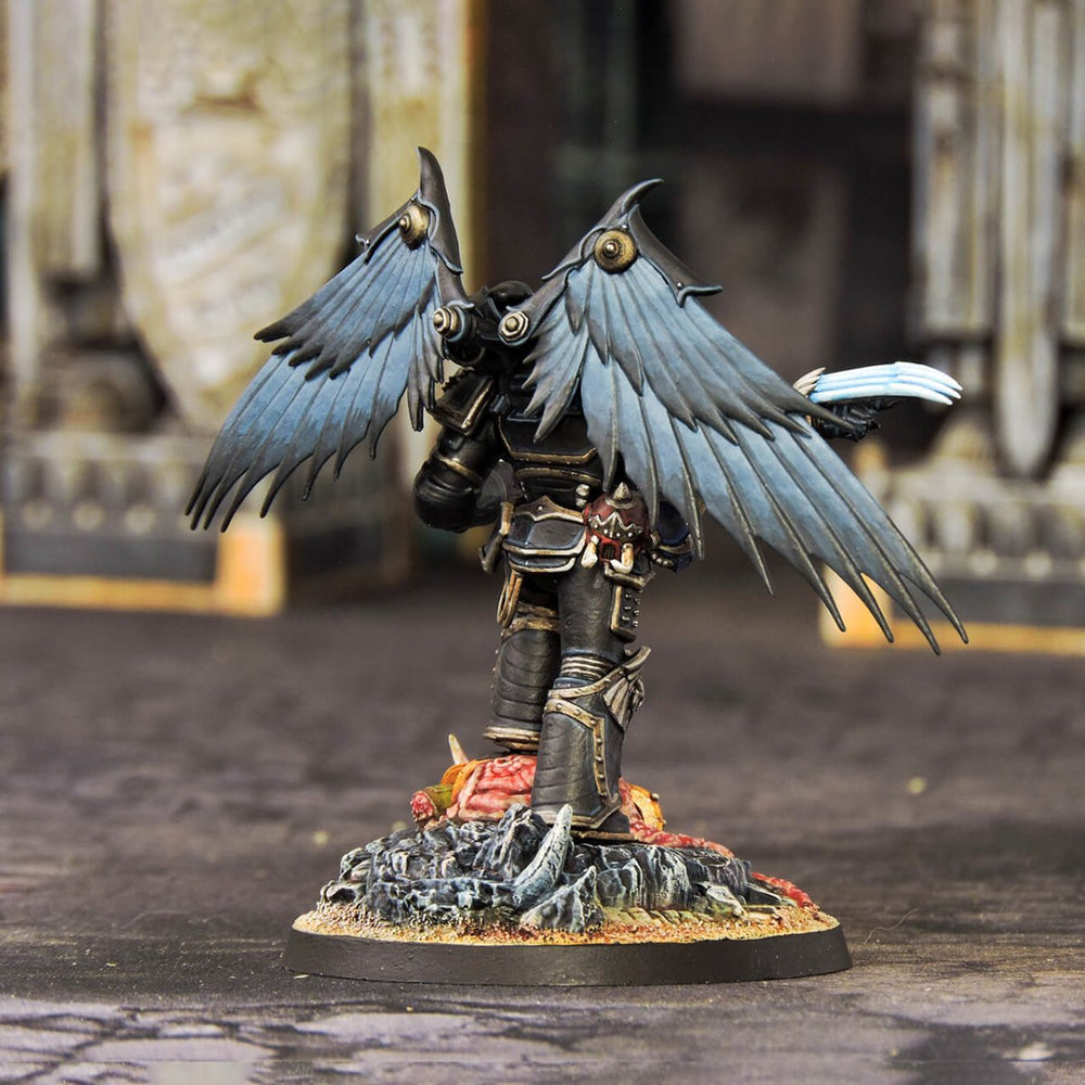 Raven Lord Traitor Hunter | Major Minis